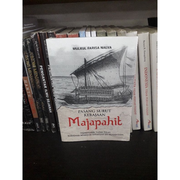 Jual BUKU PASANG SURUT KERAJAAN MAJAPAHIT - MULKUL FARISA NALVA | Shopee Indonesia