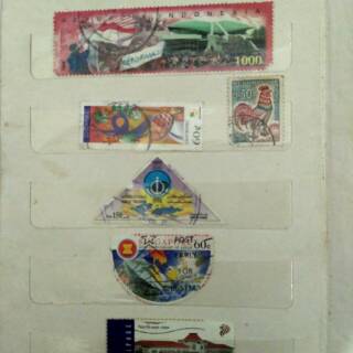Jual Satu set koleksi perangko jadul, filateli berbagai negara ...