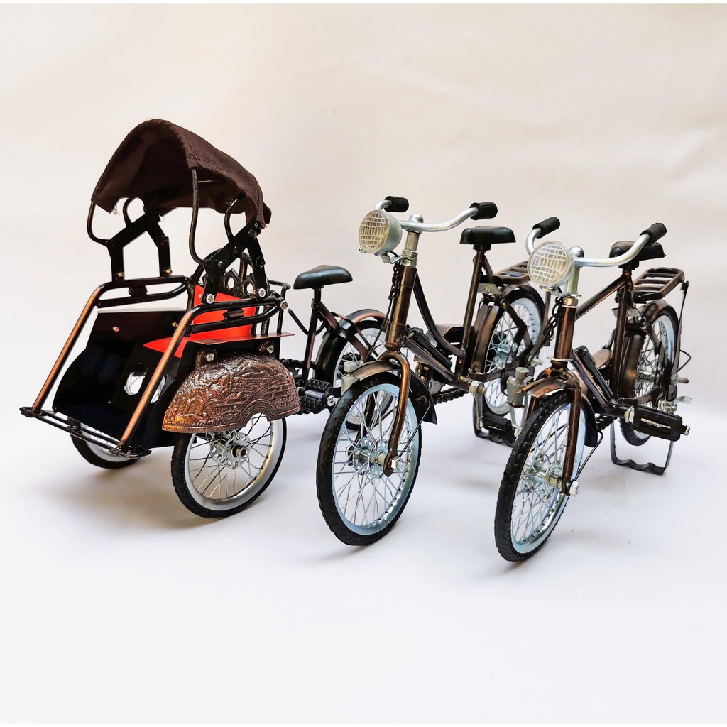 Jual Paket Miniatur 1 Becak dan 2 Sepeda Onthel ( Cewek dan Cowok ...