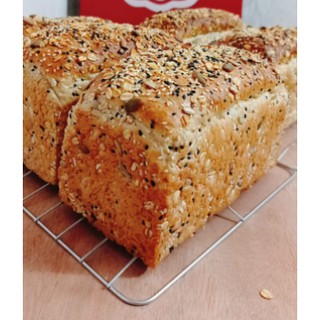 Jual Roti Tawar Gandum biji-bijian / Multigrain Besar (Whole Wheat Bread) REGULER | Shopee Indonesia