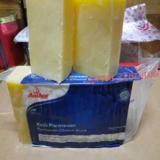 Jual KEJU PARMESAN ANCHOR 100GR/PARMESAN CHEESE BLOCK Indonesia|Shopee ...