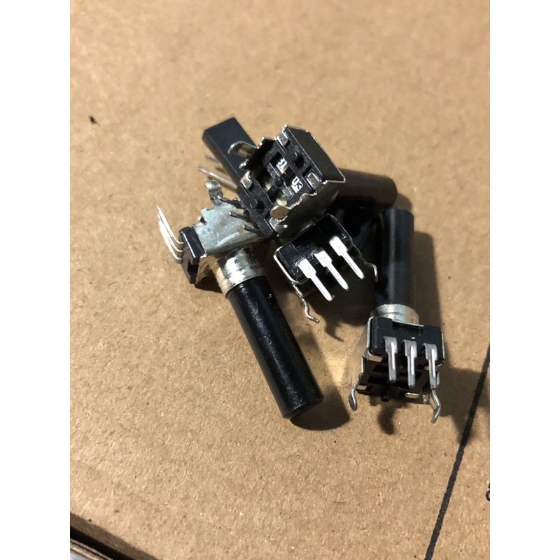 Jual Potensio mixer kaki 3 3pin B10K B103 mono 10pcs | Shopee Indonesia