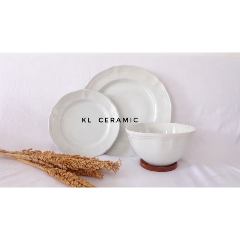 Jual PIRING KERAMIK VINTAGE RETRO / PIRING BENTUK BUNGA / PIRING ...