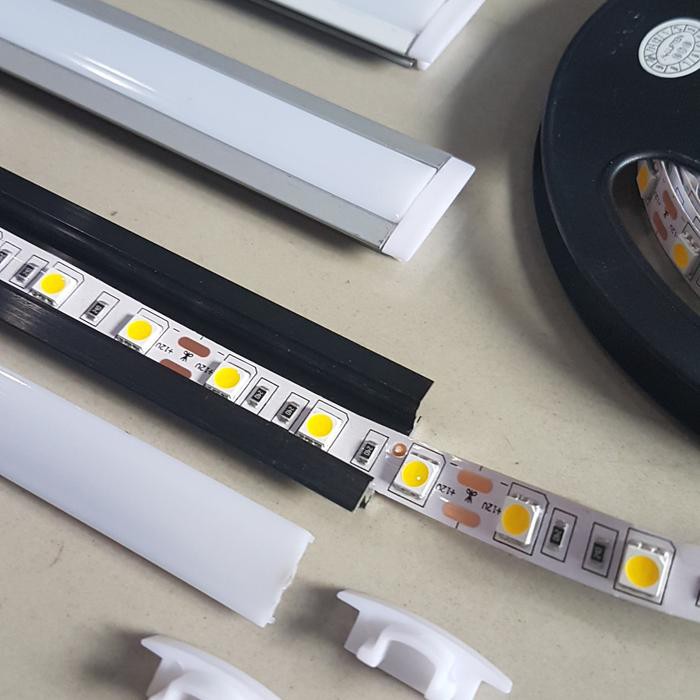 List Rail Lis Rel Rumah Cover Casing Lampu LED Strip Aluminium 1 METER ...
