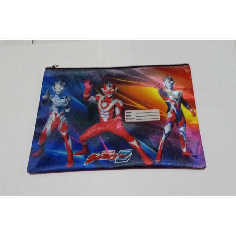 Jual Map Buku Ultraman 3 - Tempat Buku - Map Zipper | Shopee Indonesia
