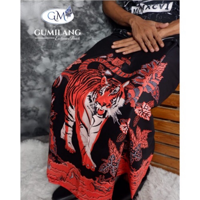 SARUNG BATIK MOTIF MACAN MERAH | Shopee Indonesia