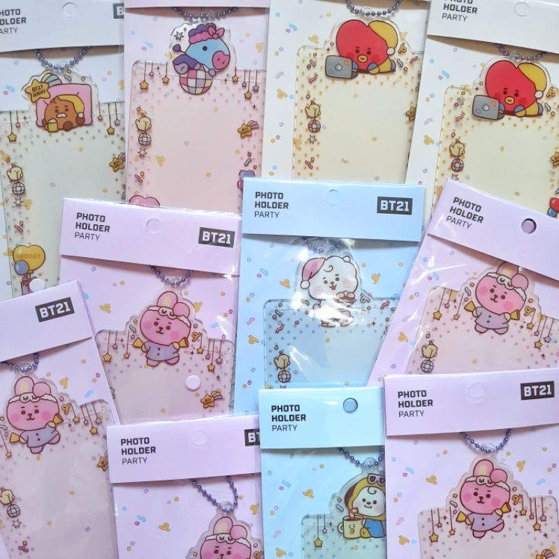 Jual BT21 PHOTOCARD/PC HOLDER | Shopee Indonesia
