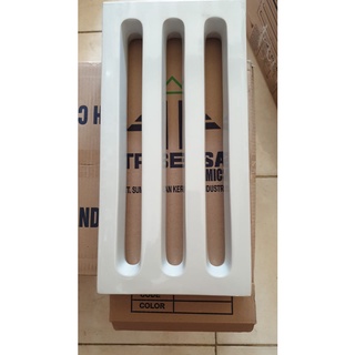 Jual Roster / Loster Keramik Trisensa / Lubang Angin 20 x 40 Motif ...
