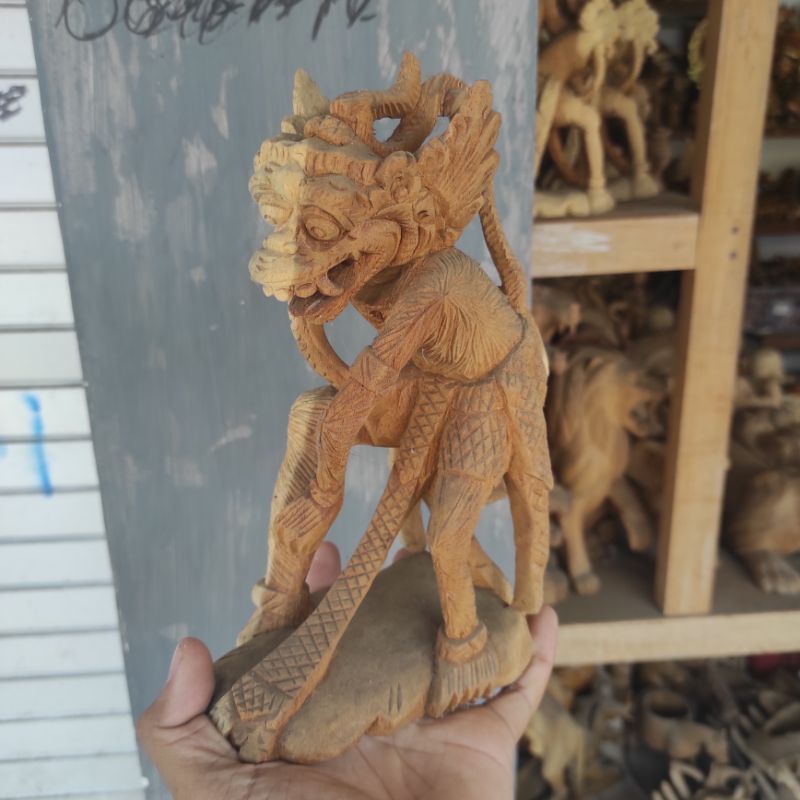 Jual PATUNG DEWA HANOMAN DARI KAYU SWAR UKURAN 20 CM | Shopee Indonesia