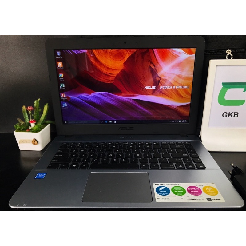 Jual Laptop Asus X441N ram 4gb bekas pemakaian cewek | Shopee Indonesia
