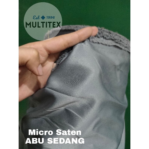 Jual bahan kain micro mikro saten abu sedang grey tebal satin mikro ...