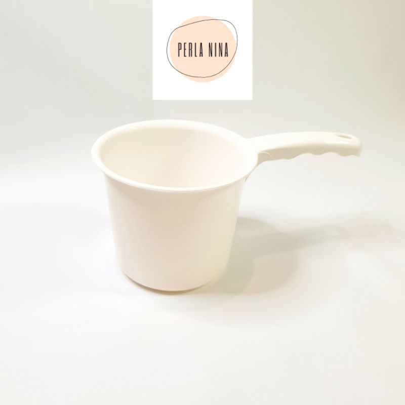 Jual Gayung Air Warna Putih / Gayung Mandi / White Bath Dipper | Shopee ...