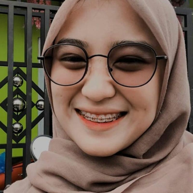 Kacamata Bulat Kekinian Dalchaebi
