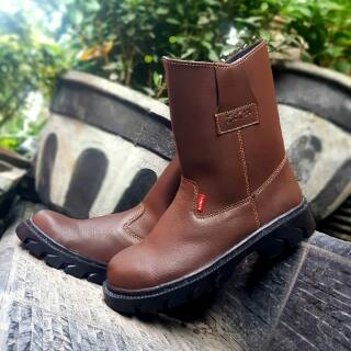 Jual Sepatu Proyek Safety Model Boots Ujung Besi Original SKN Sepatu ...
