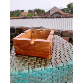 Jual Asbak rokok kayu/ asbak kayu jati belanda/ asbak vintage/ asbak ...