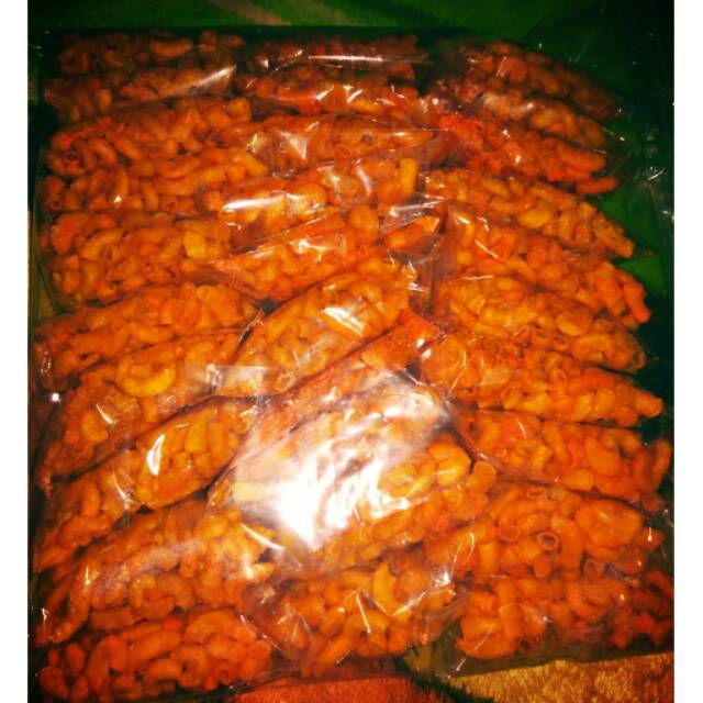 Jual Fire chicken taste Makaroni pipa pedas 1kg. Profesional maker ...