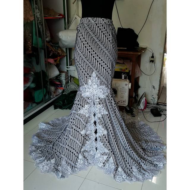 Jual Rok jarik modifikasi ekor broklat | Shopee Indonesia