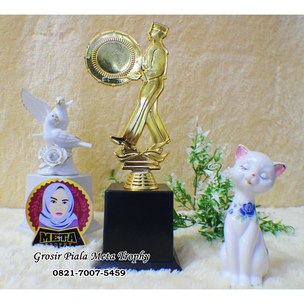 Jual Piala Set Juara 123 & Harapan Trophy Kemerdekaan Special 17 Agustus Paskibra Murah Drum ...