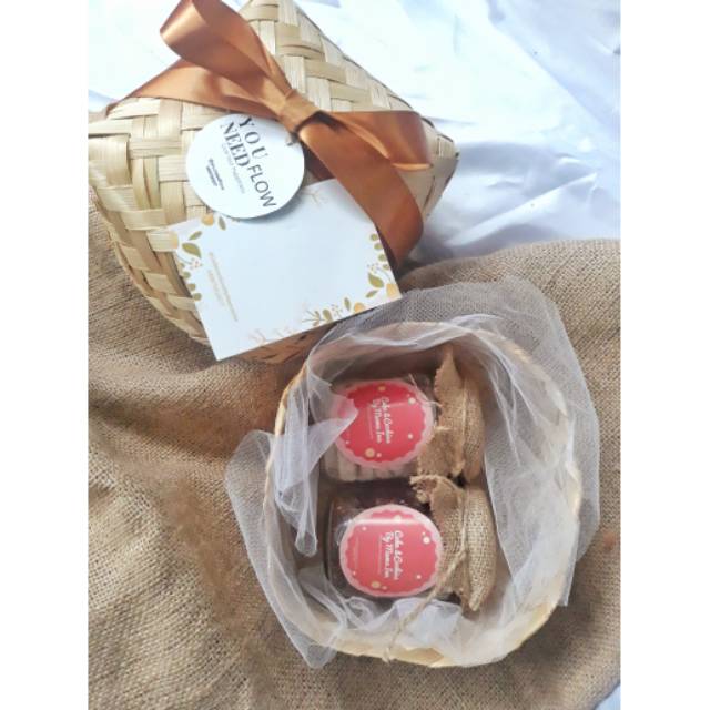 Hampers / kue kering / kue lebaran / parcel / cookies/ cake/cookies in ...