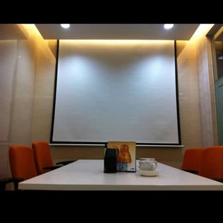 Manual Screen Proyektor 70" / layar infocus gantung 70' / layar ...