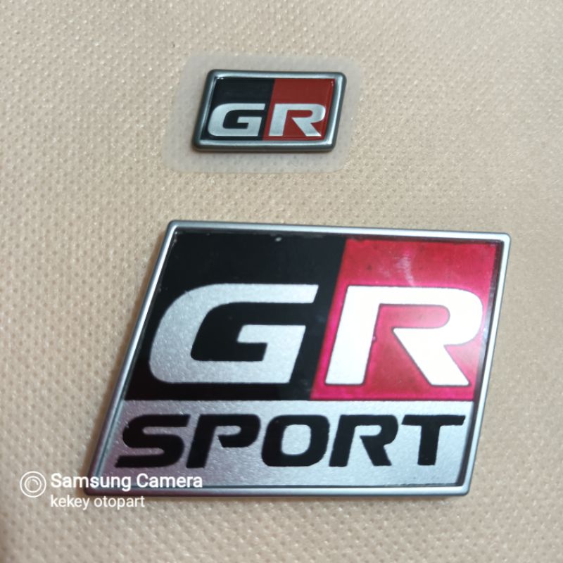 Jual Logo emblem GR SPORT GR STIR Yaris fortuner agya veloz rush ORIGINAL 100% | Shopee Indonesia