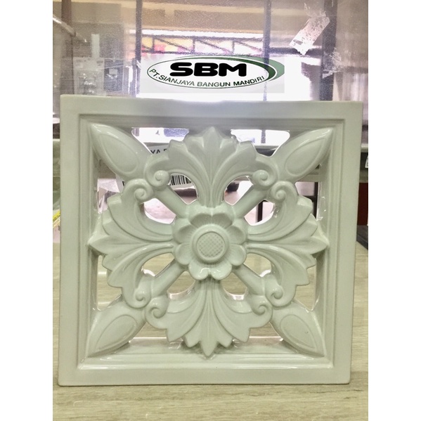 Jual ROSTER TRISENSA || LUBANG ANGIN || VENTILASI KERAMIK 30x30 PARAS 5 ...