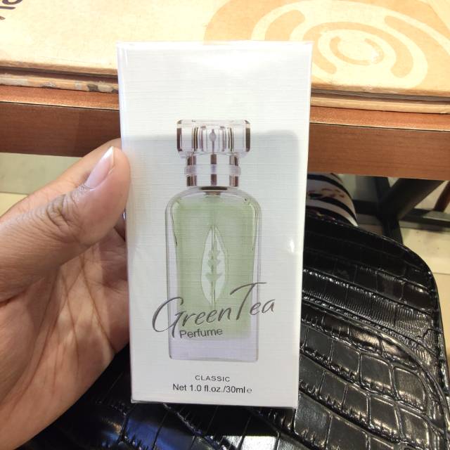 Jual MINISO GREEN TEA PARFUM 30ml x DUPE E*IZABETH A*DEN | Shopee Indonesia