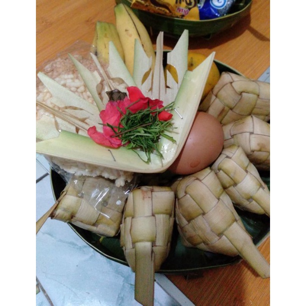 Jual Banten Tipat Kelanan (Banten Hindu) | Shopee Indonesia