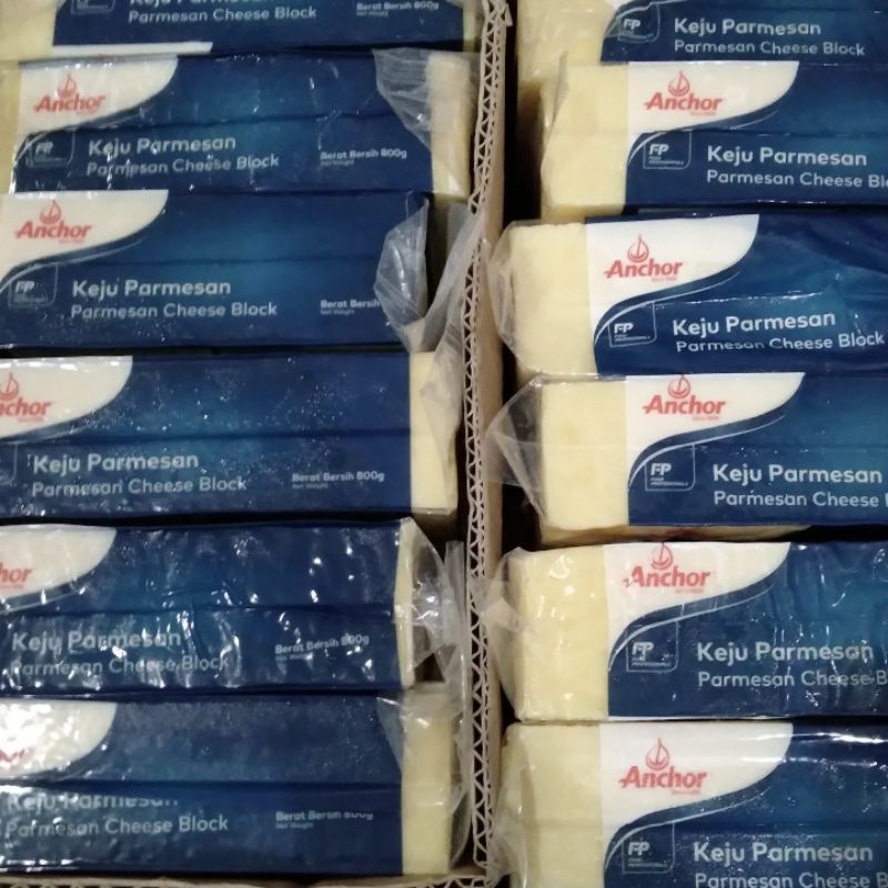 Jual KEJU PARMESAN BLOCK 800GR ANCHOR / KEJU PARMESAN / Keju Anchor ...
