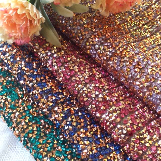 Jual 1 baris diamond tikar motif acak seri Gold | Shopee Indonesia