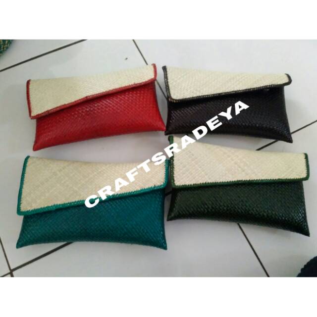 Jual CLUTCH DOMPET ANYAMAN PANDAN WARNA MODEL TUTUP MIRING | Shopee ...
