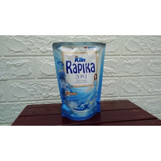 Jual Rapika Refill Biru Sparkling Water Pouch 400ml | Shopee Indonesia