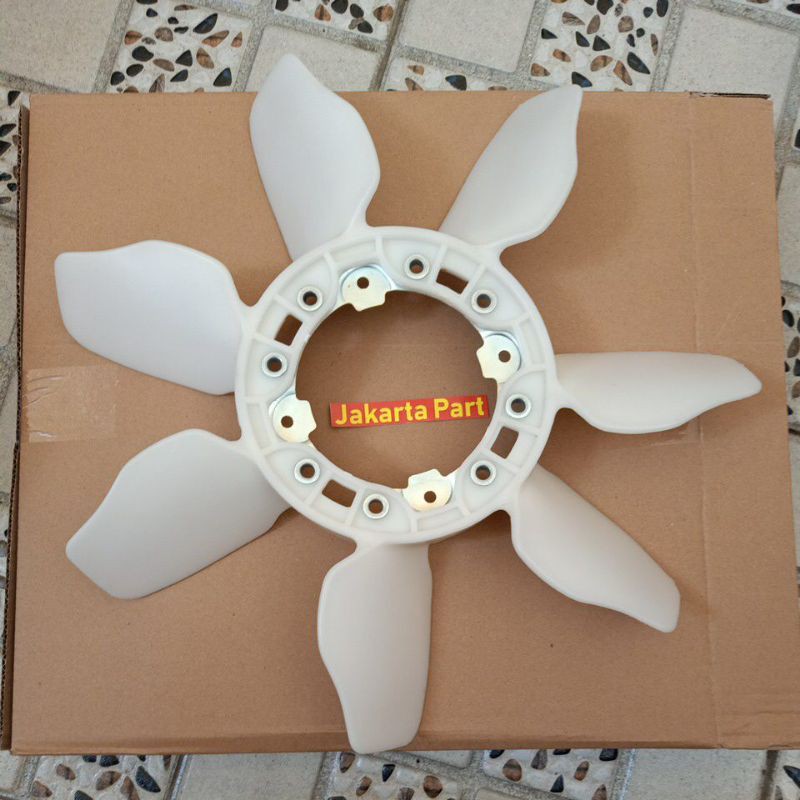 Jual Kipas radiator inova diesel innova diesel fortuner hilux | Shopee ...