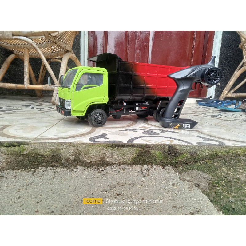 Jual miniatur truk rc.hino dutro skala1/14 | Shopee Indonesia