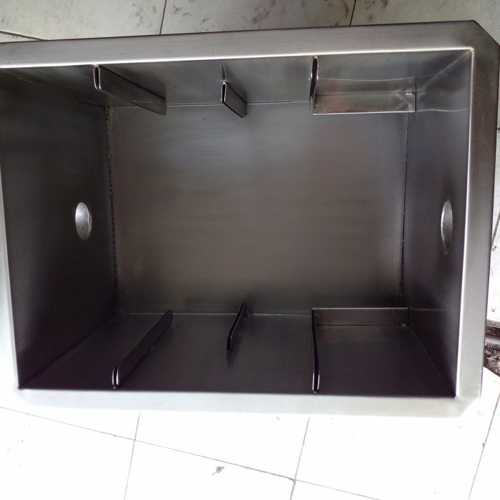 Jual gestrep stainless 40x30x25 dilengkapi tiga sekat dan saringan ...