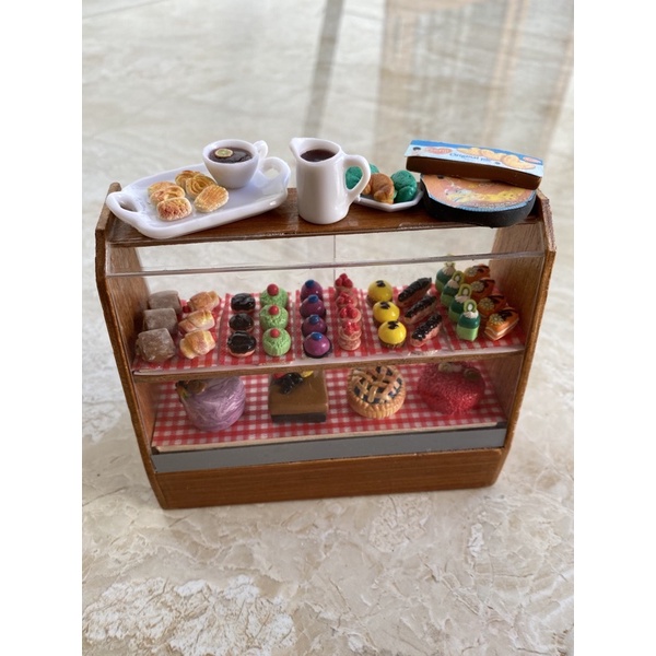 Jual Kerajinan clay miniatur etalase kaca patiserrie set cake shop ...