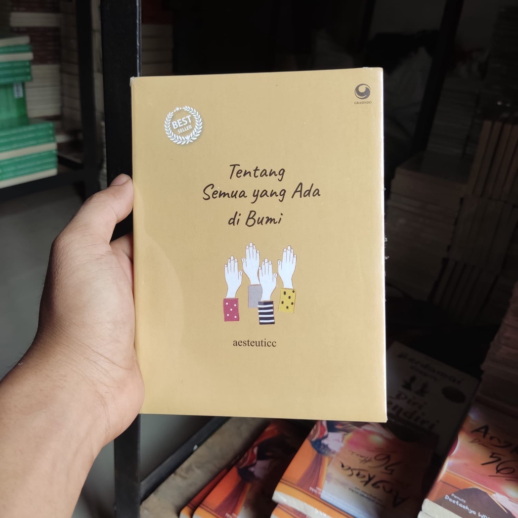 jual-novel-tentang-semua-yang-ada-di-bumi-by-aesteuticc-y-n