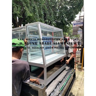 Jual Etalase Kaca Roti / Kue Indonesia|Shopee Indonesia