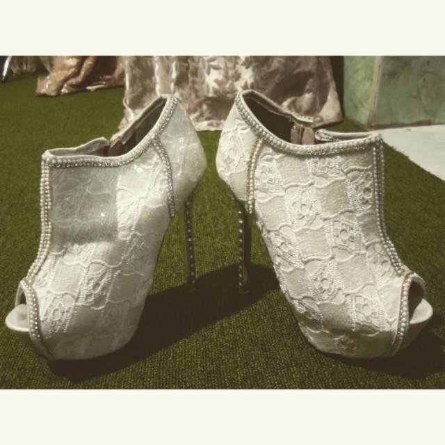 Jual sepatu booth putih | Shopee Indonesia