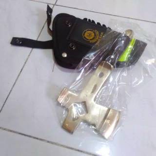 Jual KAMPAK DAMKAR KUNINGAN ( ATRIBUT PEMADAM KEBAKARAN ) | Shopee ...