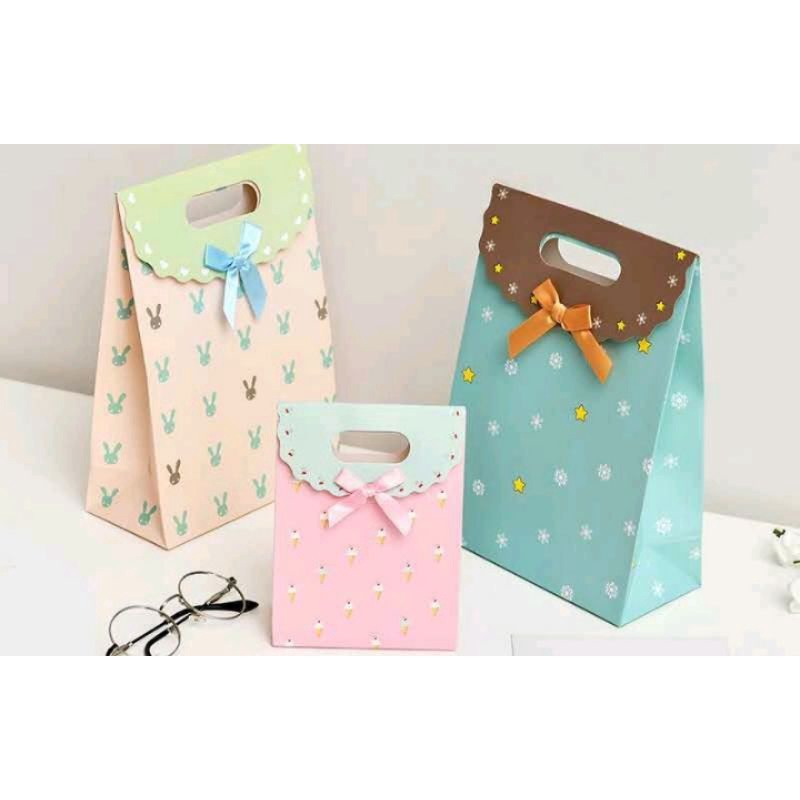 Jual PAPER BAG KECIL BUNGKUS KADO | Shopee Indonesia