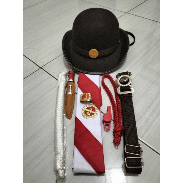 Jual perlengkapan Pramuka Putri+topi / set alat Pramuka putri ...