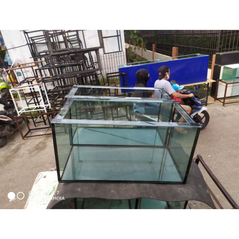 Jual AQUARIUM KACA UKURAN 80x40x50cm 10mm FULL LEM HITAM | Shopee Indonesia