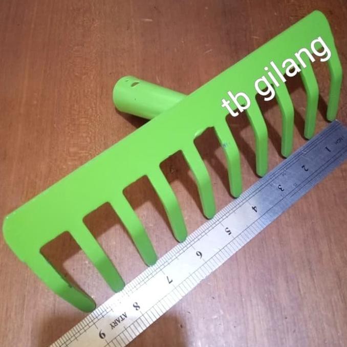 Jual Big Sale Garpu besi besar model pacul taman kebun sampah got garu ...