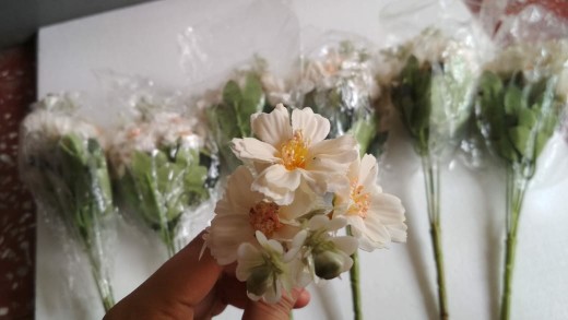 Bunga Artificial Daisy Mini Grup Warna Pastel / Mini Blooming Pastel ...