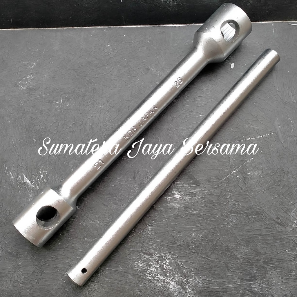 Jual Kunci roda truk truck engkel colt diesel 21 x 26 Alat buka ganti ...