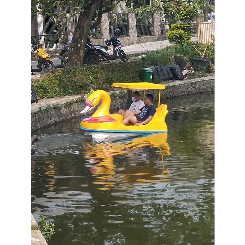 Jual sepeda air kecil,sepeda air murah,perahu air gowes,perahu model ...