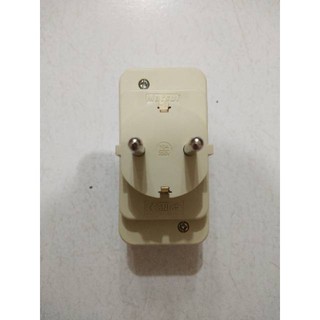 Jual Steker T Multi + Stop Kontak 2 Lubang Putih MATSUI - MT315 PTH ...