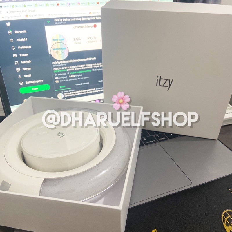 ITZY OFFICIAL LIGHTRING lightstick light stick | Shopee Indonesia