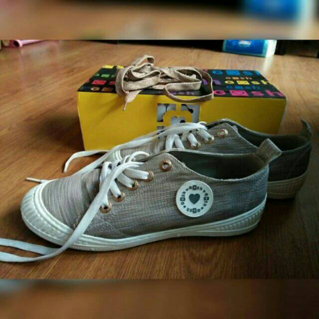 Jual Sepatu gosh sneakers | Shopee Indonesia